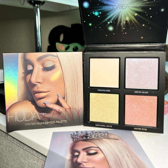 HUDA BEAUTY | Makeup | Huda Beauty Winter Highlighter Palette Last One ...